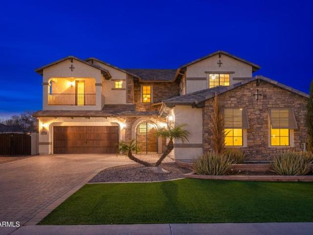 2448 E Amber Ct, Gilbert, AZ 85296