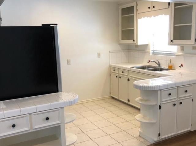 2448 White Oak Drive
