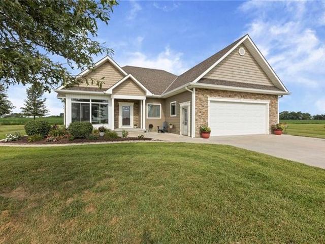 24496 Pleasant Valley Rd, Wellsville, KS 66092