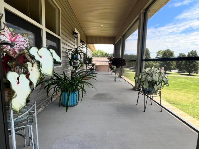 2449 Oakview Lane