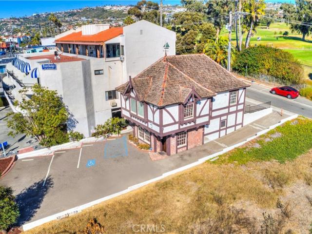 2449 S El Camino Real
