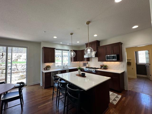 2449 Salem Heights Lane SW