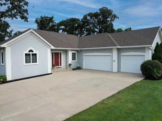 2449 Sand Trap Ln SE, Rochester, MN 55904