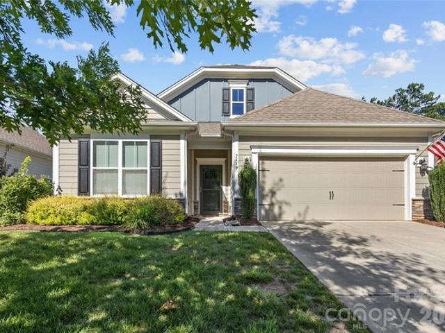 2449 Seagull Dr, Denver, NC 28037