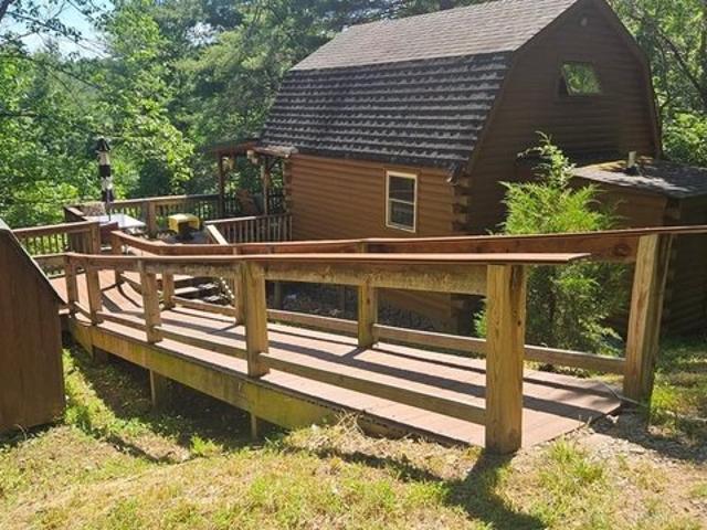 2449 Turkey Knob Rd, Fries, VA 24330