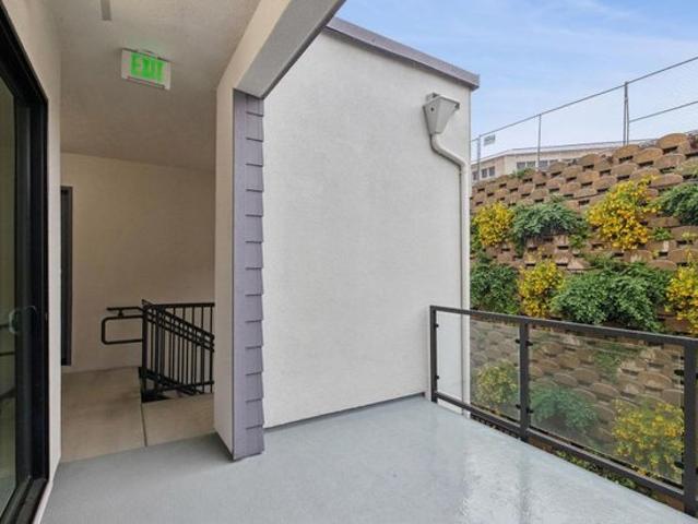 2449 Willow Way, San Mateo, CA 94403