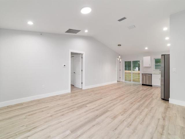24402 NW Aspen Ln, Dunnellon, FL 34431 | MLS #OM720744