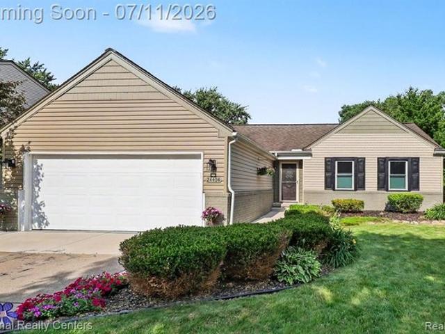 24404 Jamestowne Rd N, Novi, MI 48375