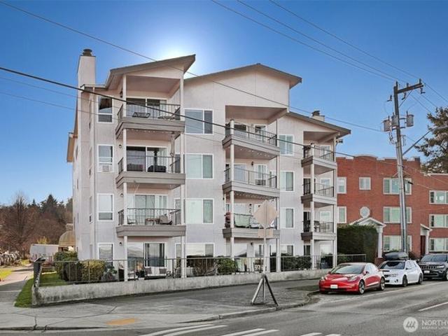 2440 Alki Ave SW, Seattle, WA 98116
