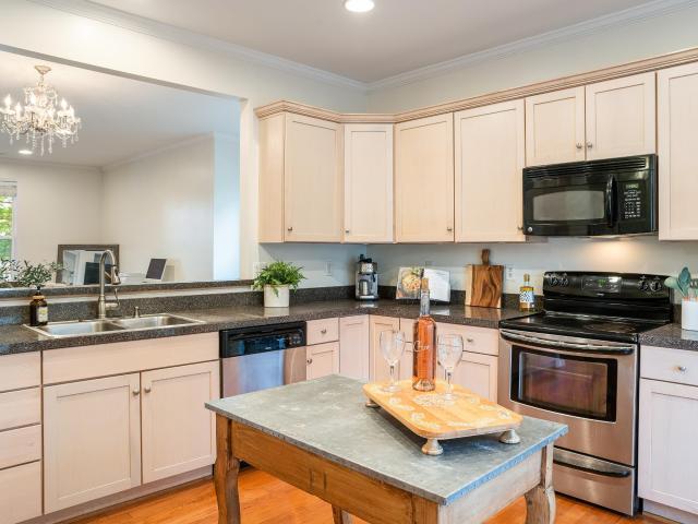 2440 bargamin orchard ln