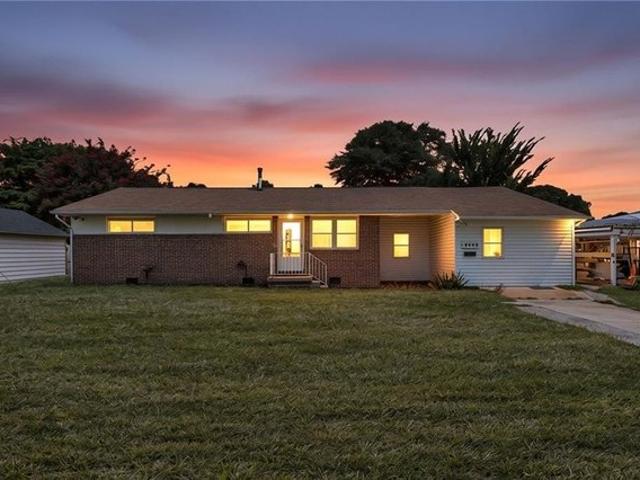 2440 Dominion Ave, Norfolk, VA 23518