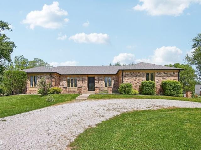 2440 E County Road 300 S, Danville, IN 46122