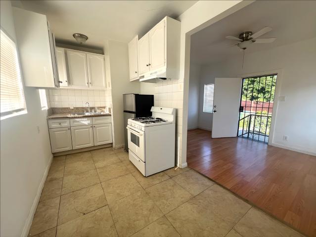 2440 E. Wabash 1 Bedroom Apartment for Rent at 2440 Wabash Ave, Los Angeles, CA 90033 Boyle Heights