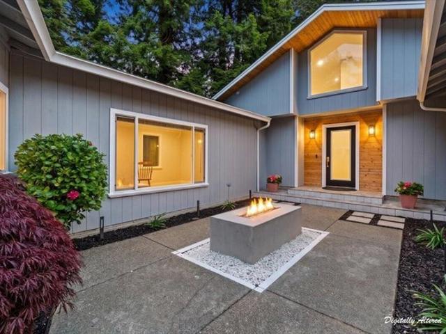 2440 Harris St, Eureka, CA 95503