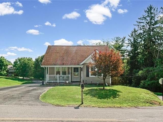 2440 Henry Rd, Sewickley, PA 15143