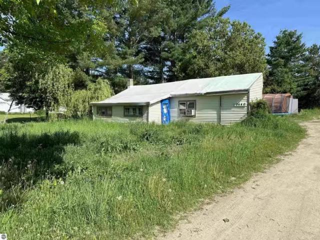 2440 INGERSOLL RD SW, FIFE LAKE, MI 49633 Single Family Reside.