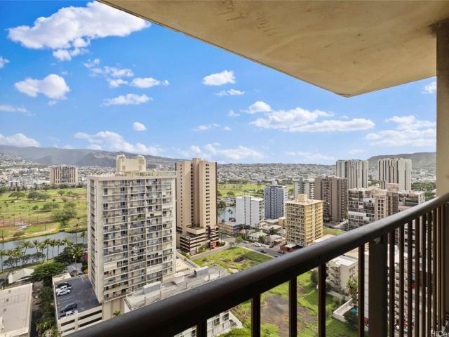 2440 Kūhiō Ave, Unit 2201, Honolulu, HI 96815 | MLS #202600