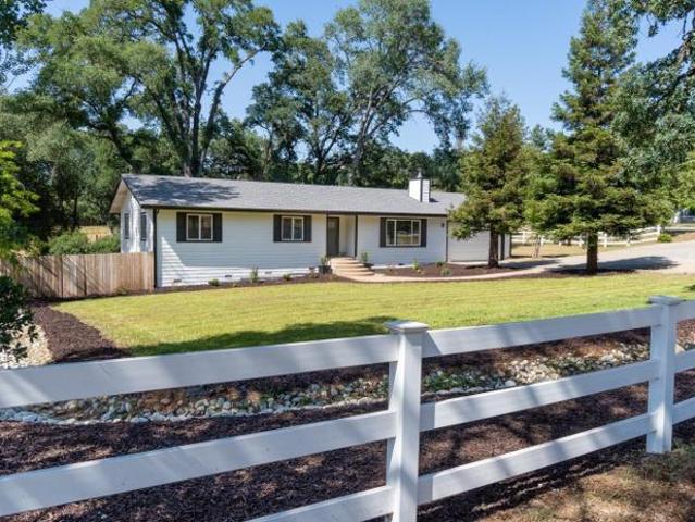 2440 Ponderosa Rd, Rescue, CA 95672
