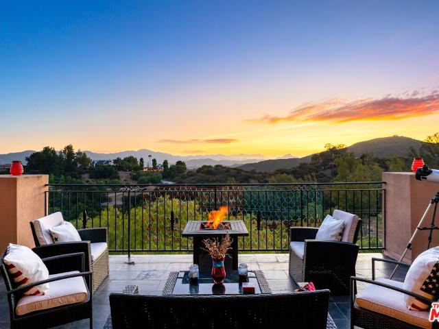 24410 Mulholland Hwy, Calabasas, US, CA