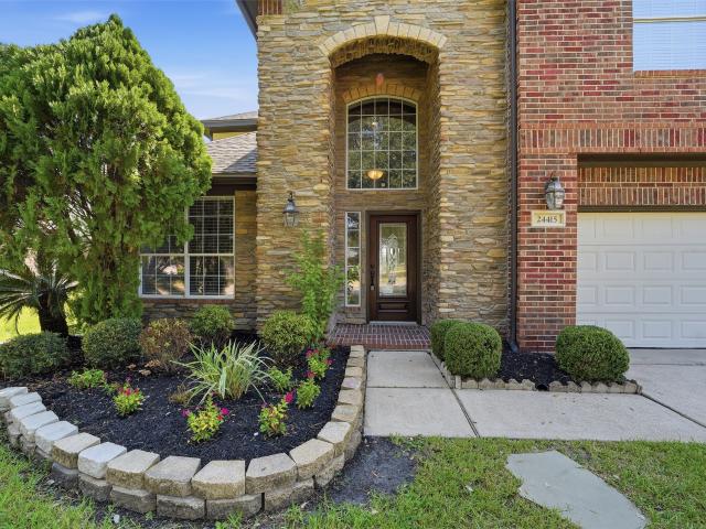 24415 Lake Path Circle