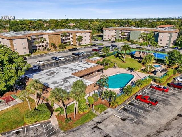 2441 SW 82nd Ave Apt 205, Davie, FL 33324