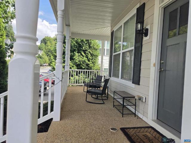 2441 Winthrop Dr