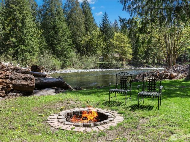 24424 th Ave SE, Maple Valley, WA 98038 | MLS #2513 | Compass