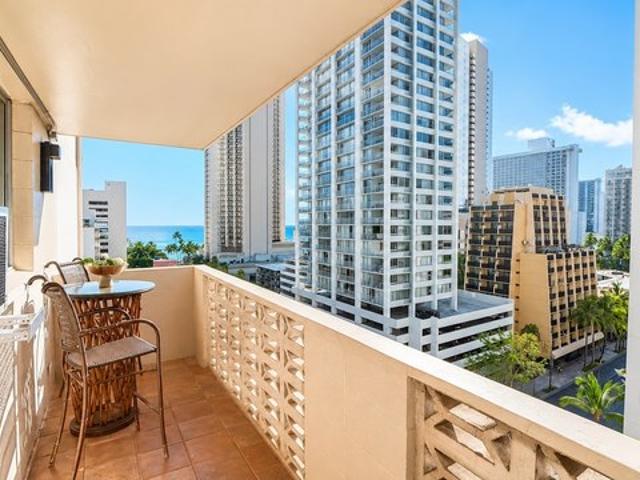 2442 Kuhio Ave Apt 1101, Honolulu, HI 96815