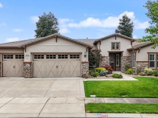 2442 Pepper Tree Ln, Manteca, CA 95336