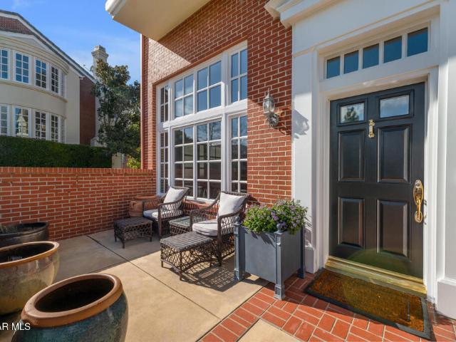 2442 Swanfield Court