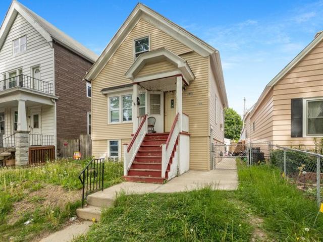 2442 S 12th St, Milwaukee, WI 53215
