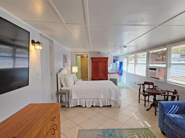 2442 Wood St, Sarasota, FL 34237 | MLS #A4678