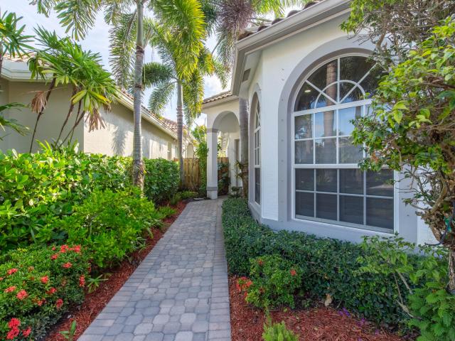 2443 Players Ct, Wellington, FL 33414 | MLS #R11149 | Compass