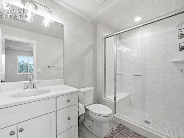 2443 Zorro Heights