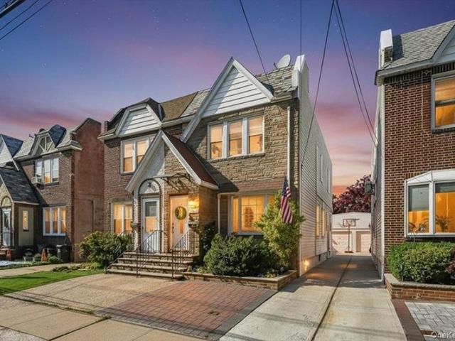 244 3 th Ave, Bellerose, NY 11426