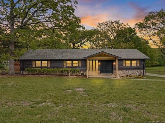 244 Covey Ln, Locust Grove, OK 74352