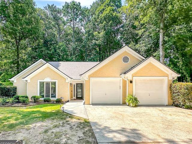 244 Claridge Curv, Peachtree City, GA 30269