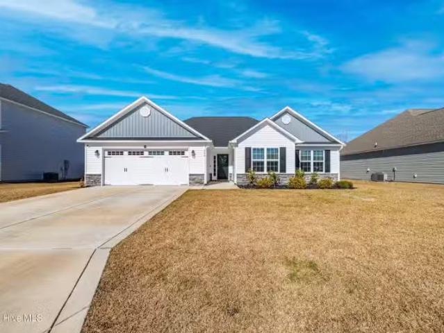 244 Crossroads Store Drive, Jacksonville, NC 28546