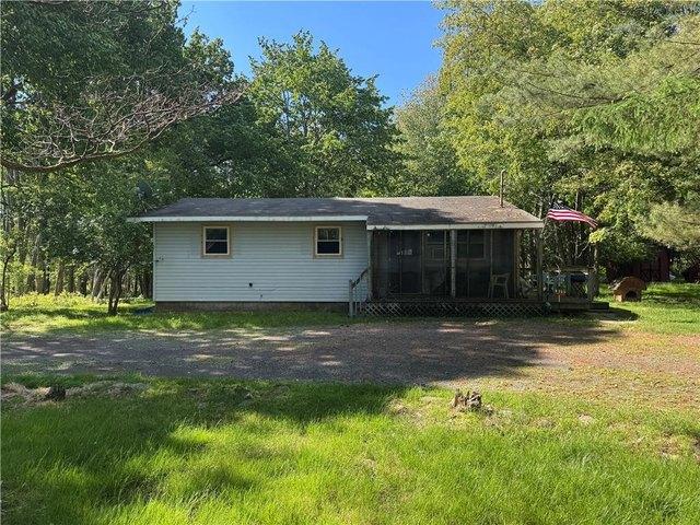 244 Ash Dr, Tobyhanna, PA 18334