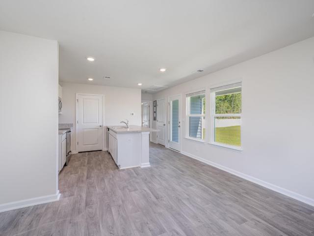 244 Ashworth Dr