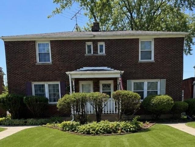 244 Beacon Pl, Munster, IN 46321
