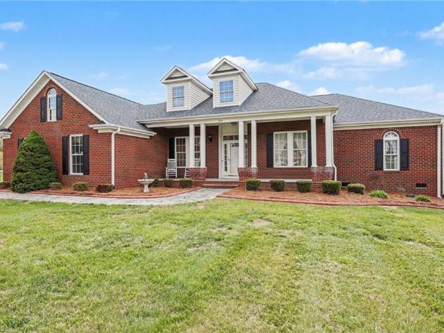 244 Bent Creek Dr, Lexington, NC 27295 | Compass