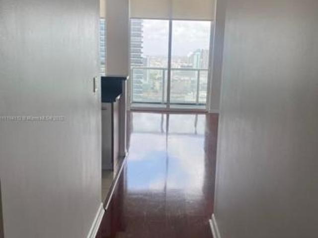 244 Biscayne Blvd #4404 Miami, FL 33132