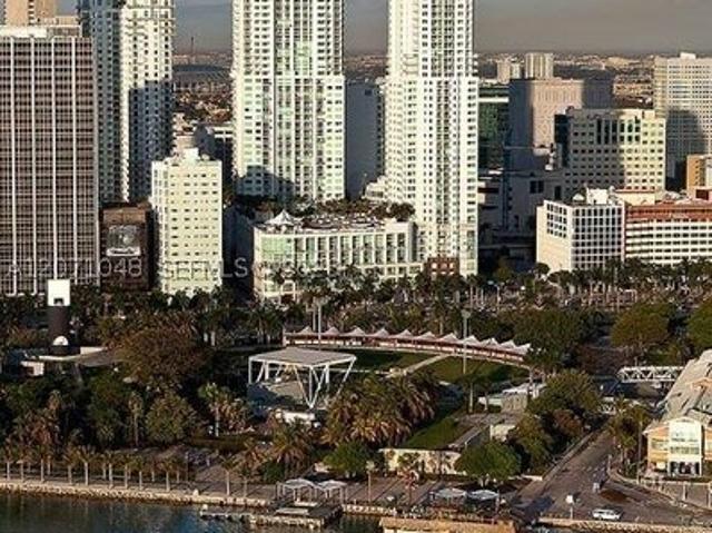 244 Biscayne Blvd Apt 1707, Miami, FL 33132