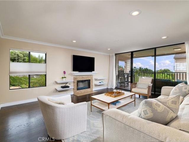244 Dolphin Cove Ct, Del Mar, CA 92014