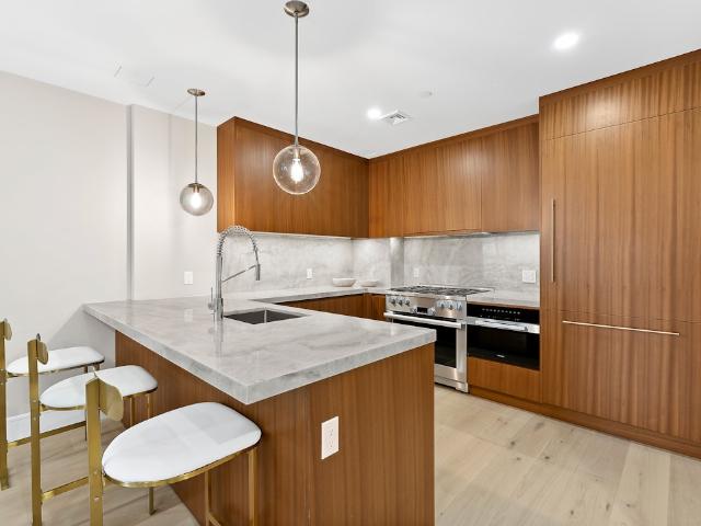 244 E 52ND Street 6B