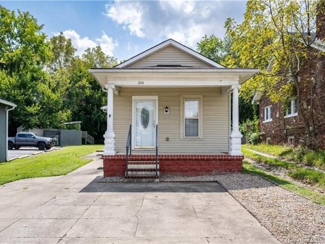 244 E Winbourne Ave, Clarksville, IN 47129