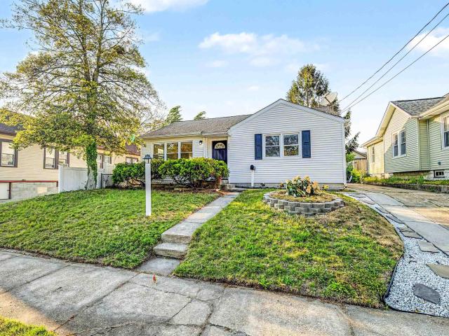 244 E Wyoming Ave