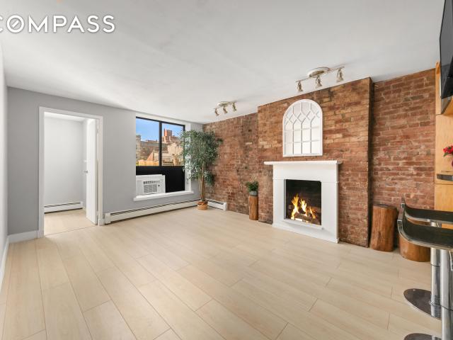 244 East 30th Street, New York, NY