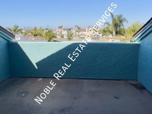 244 Evergreen Ave, 2 beds, 2 full and 1 half baths